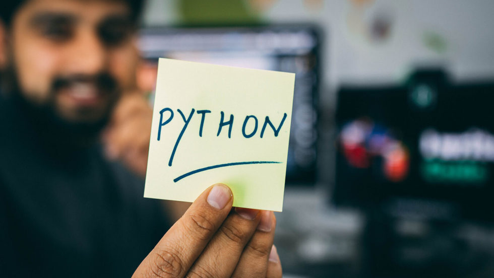 Python coronado como el lenguaje de programación de 2020 según el índice TIOBE - Haciendo Páginas